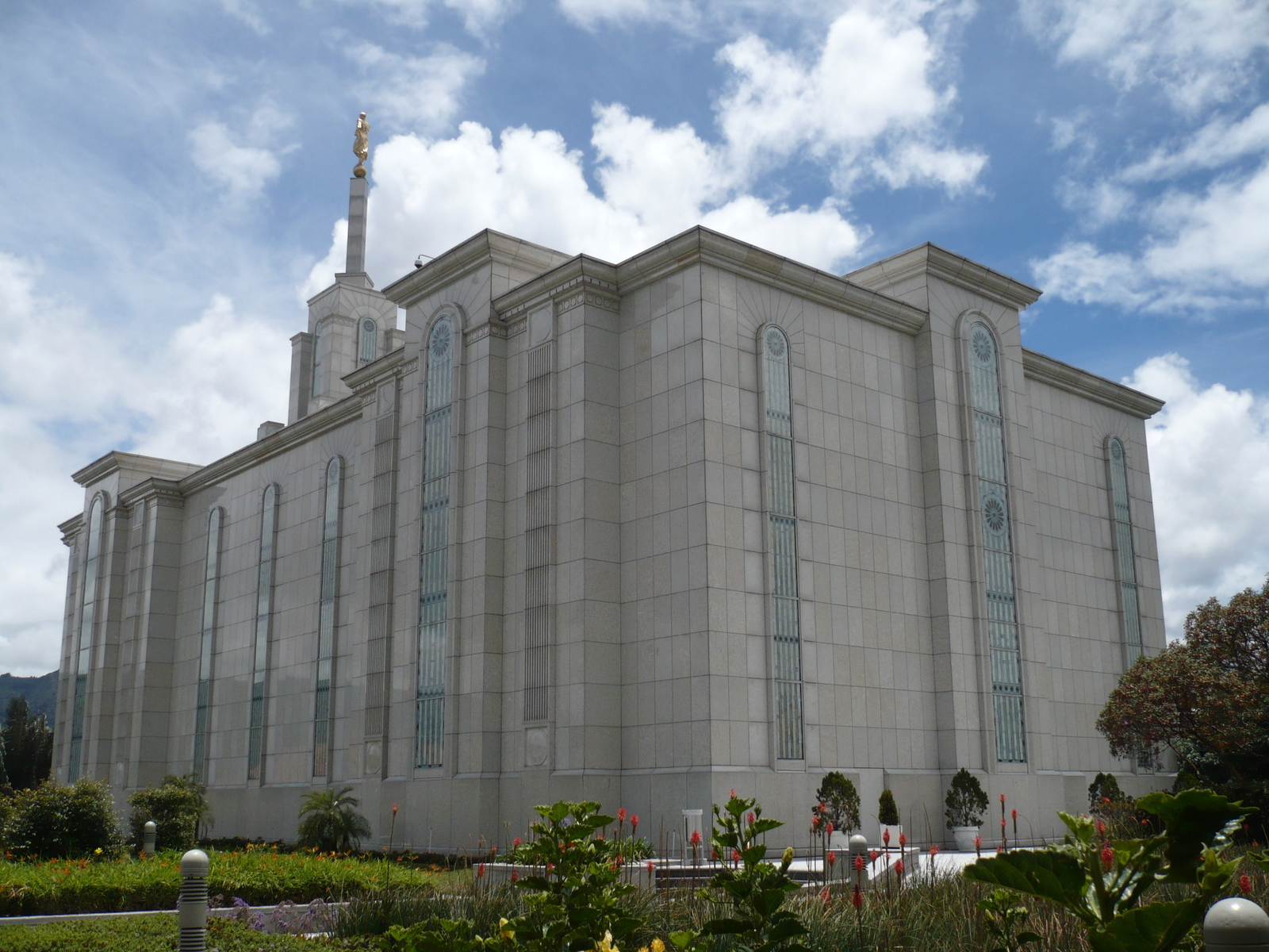 Bogotá Colombia Temple Photograph Gallery | ChurchofJesusChristTemples.org