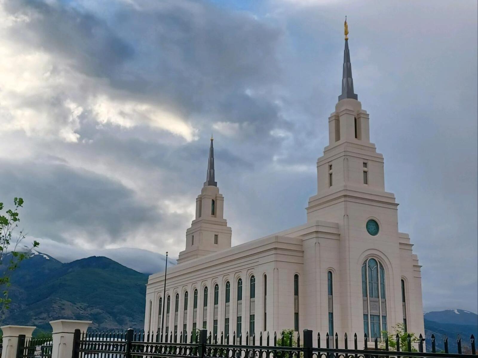 Layton Utah Temple Photograph Gallery | ChurchofJesusChristTemples.org