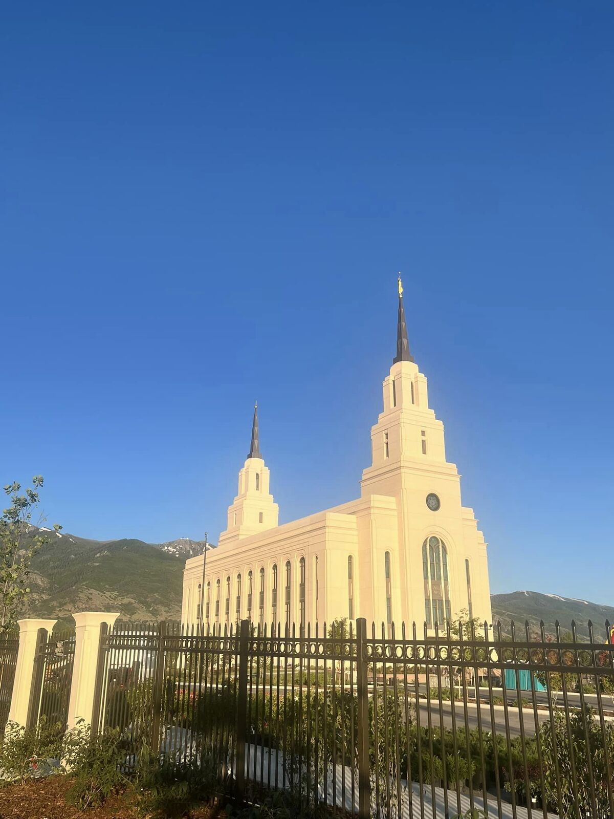Layton Utah Temple Photograph Gallery | ChurchofJesusChristTemples.org