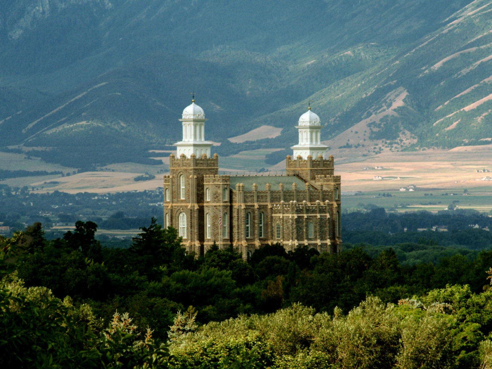 Logan Utah Temple Photograph Gallery | ChurchofJesusChristTemples.org