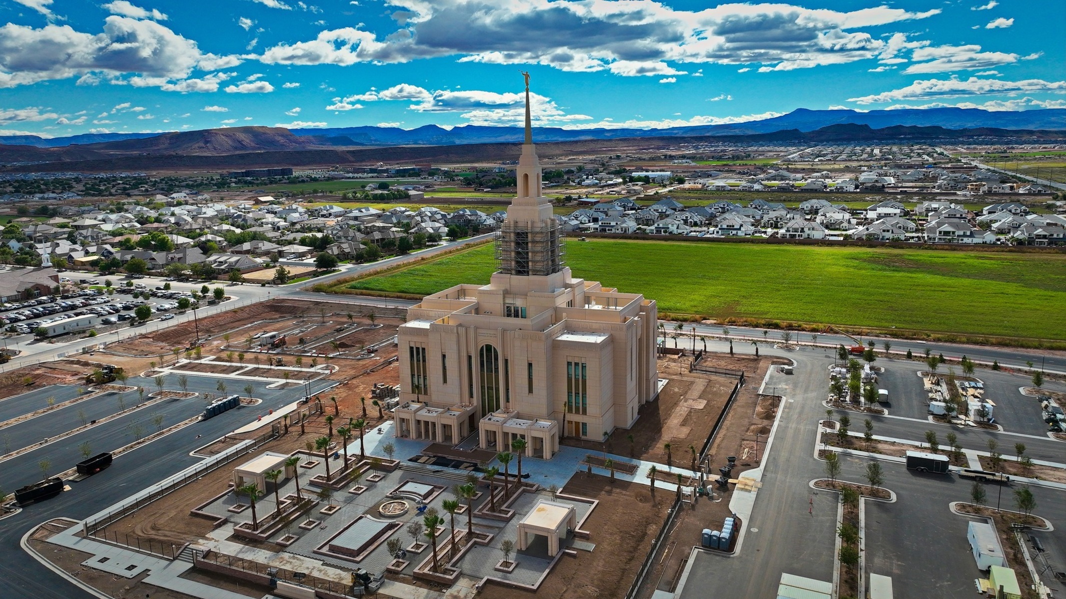 Red Cliffs Utah Temple Photograph Gallery | ChurchofJesusChristTemples.org