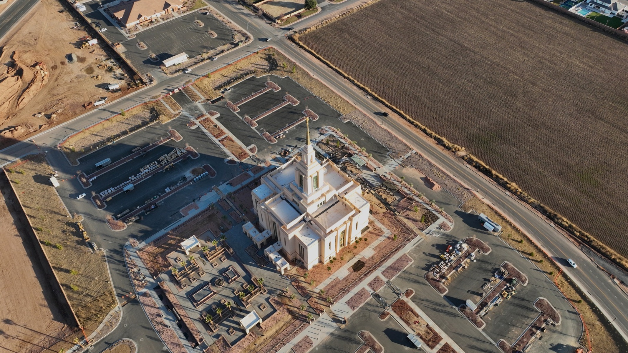 Red Cliffs Utah Temple Photograph Gallery | ChurchofJesusChristTemples.org