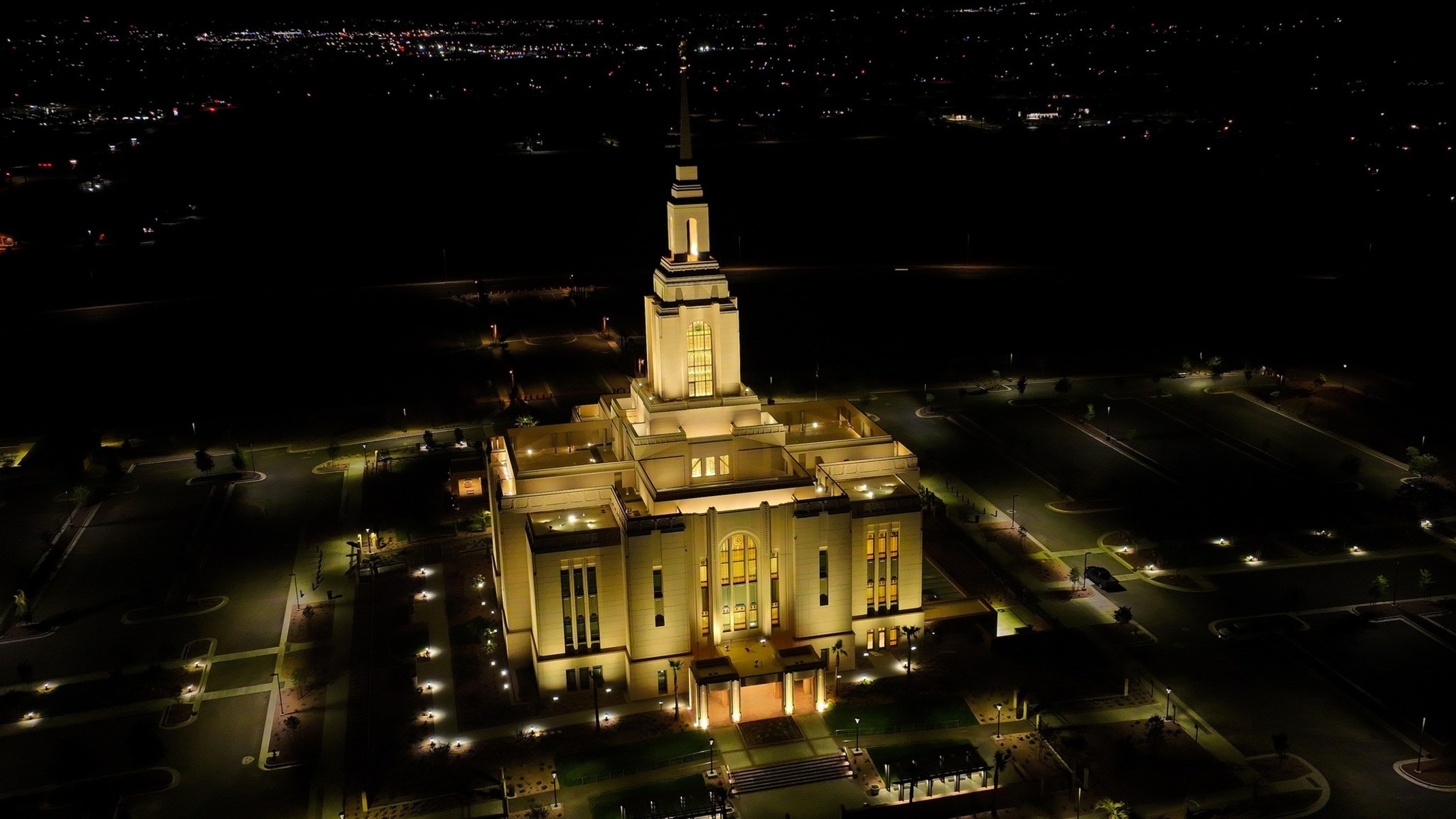 Red Cliffs Utah Temple Photograph Gallery | ChurchofJesusChristTemples.org